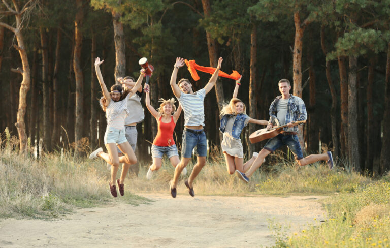 24 Fun Team Building Activities That Improve Team Dynamics